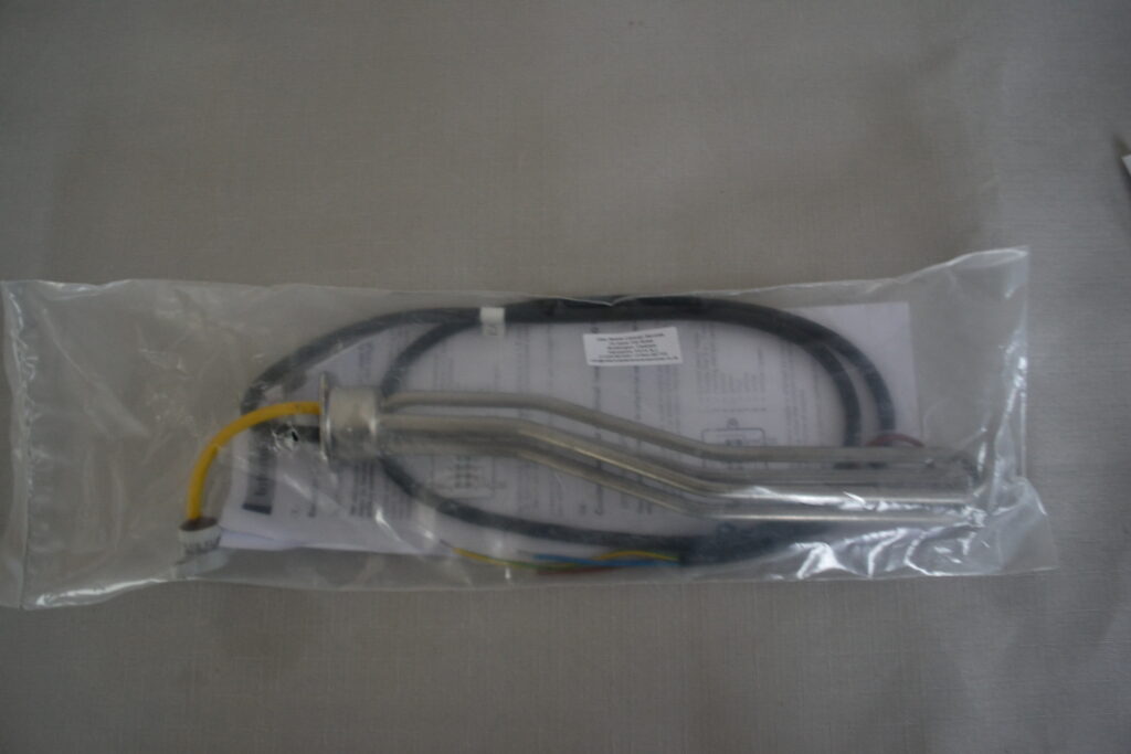 Truma Ultrastore Water Heater 850 watt Heating Element - 70020-00270 ...